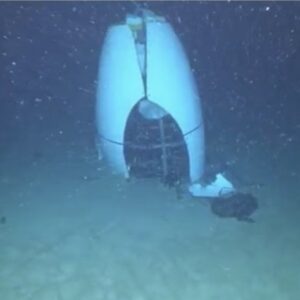 Photo of Titan debris on ocean floor.