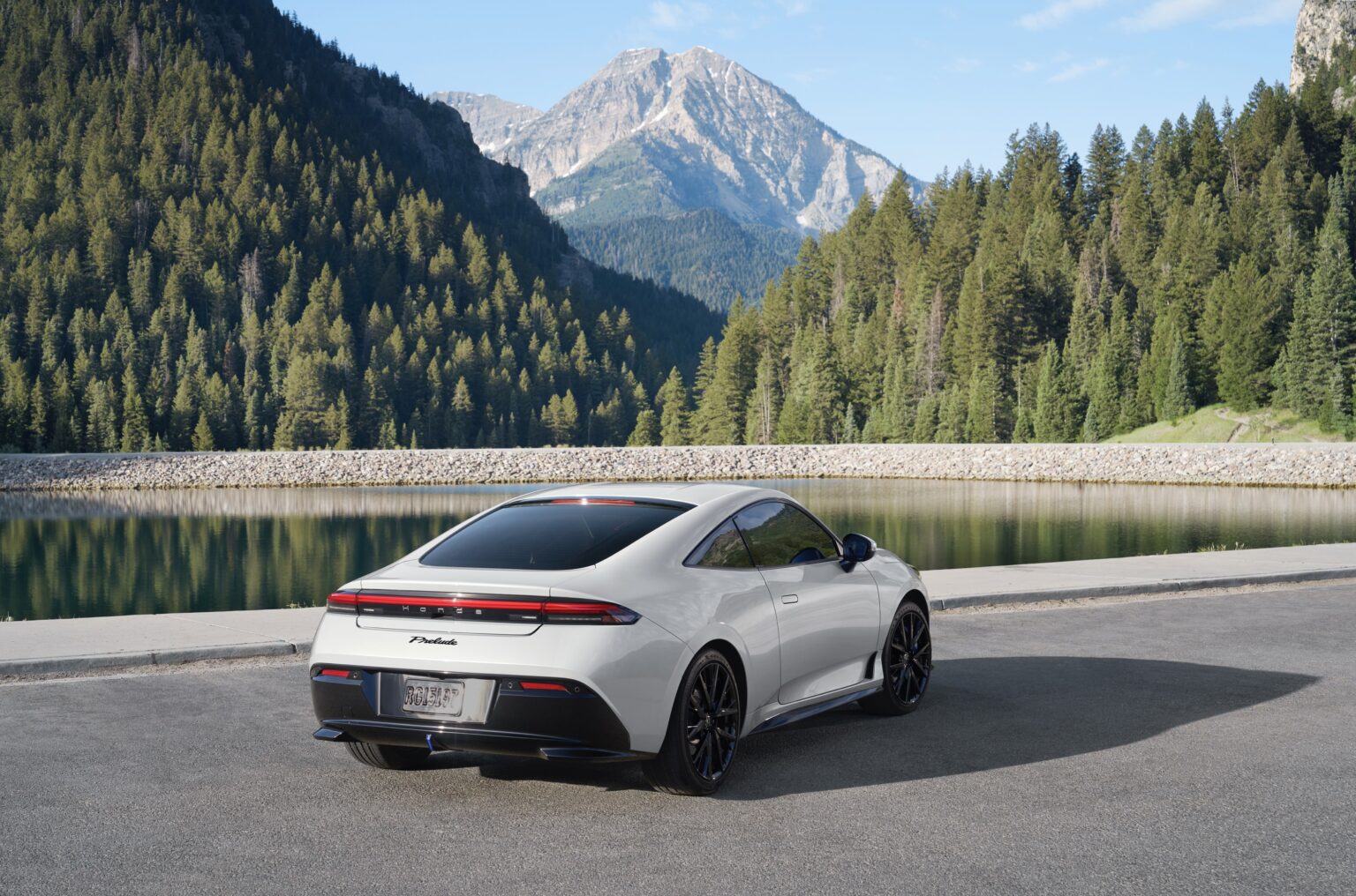 Honda combines Type-R handling with hybrid efficiency for 2026 Prelude ...