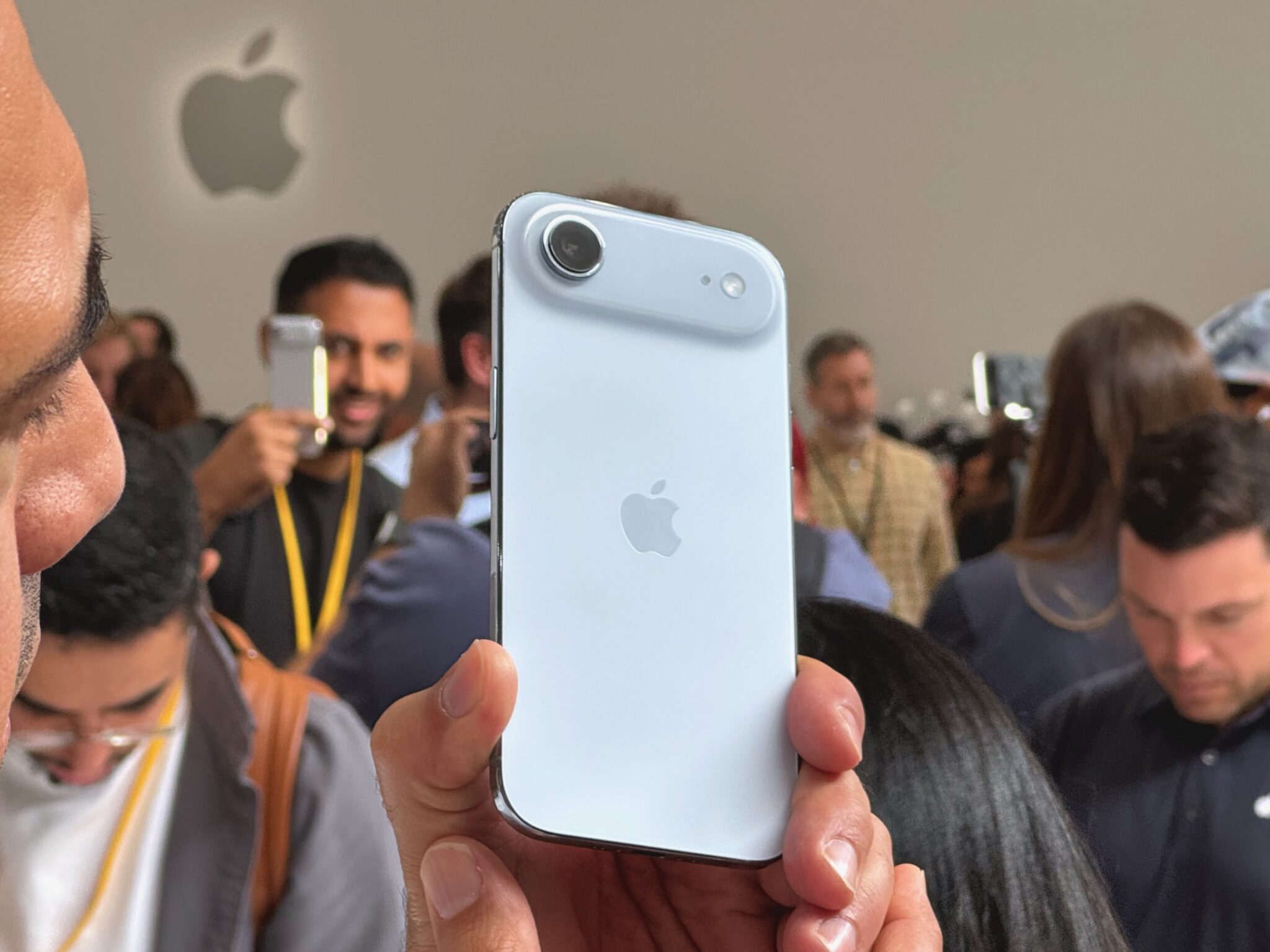 Hands-on with Apple’s new iPhones: Beauty and the beast and the regular ...