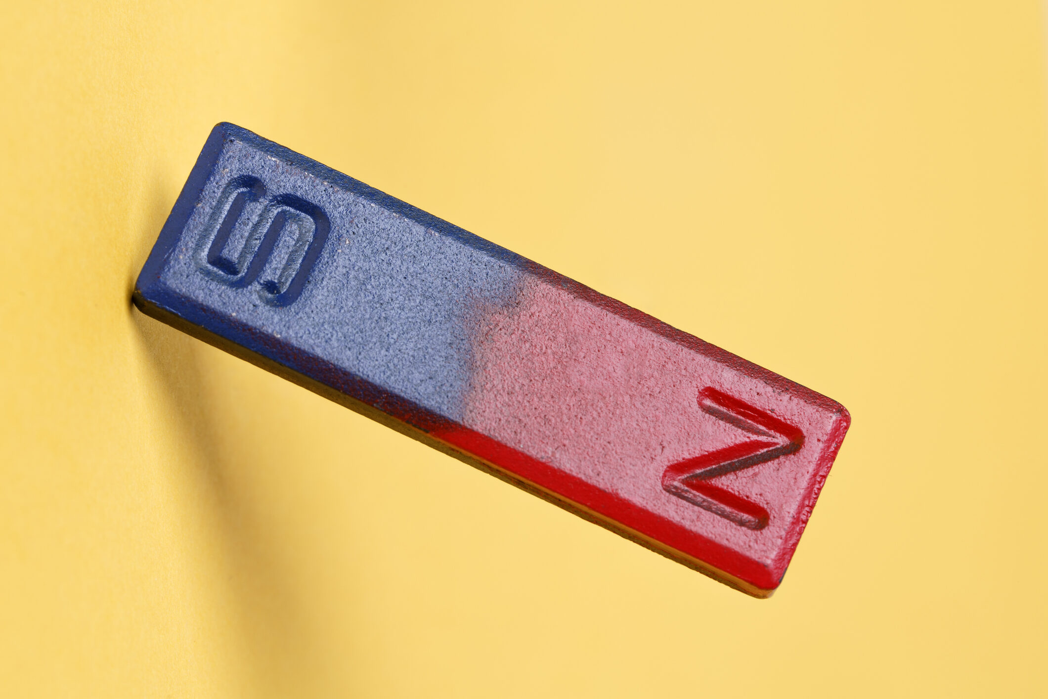 Breaking down rare earth element magnets for recycling - Ars Technica