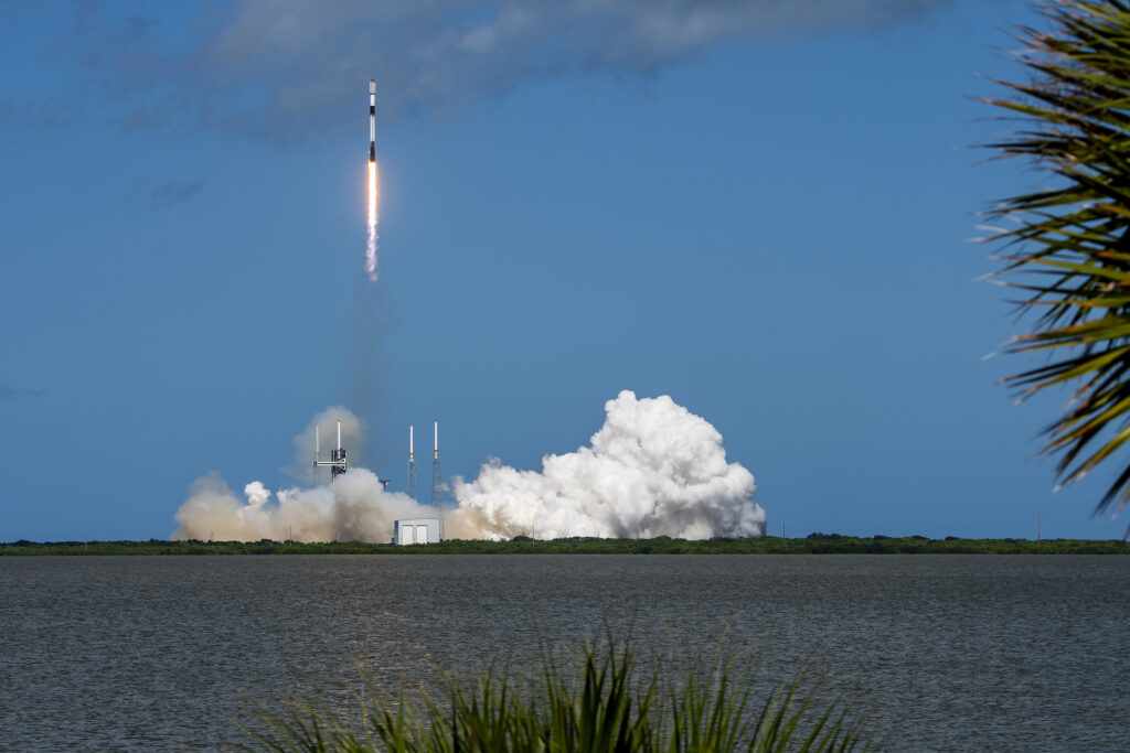 SpaceX launches 10,000th Starlink satellite, with no sign of slowing ...