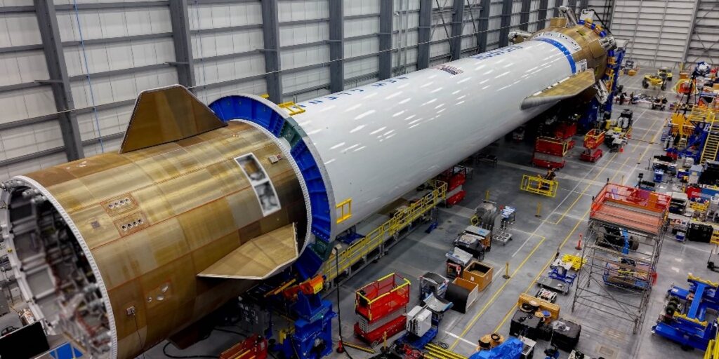 Blue Origin aims to land next New Glenn booster, then reuse it for Moon ...