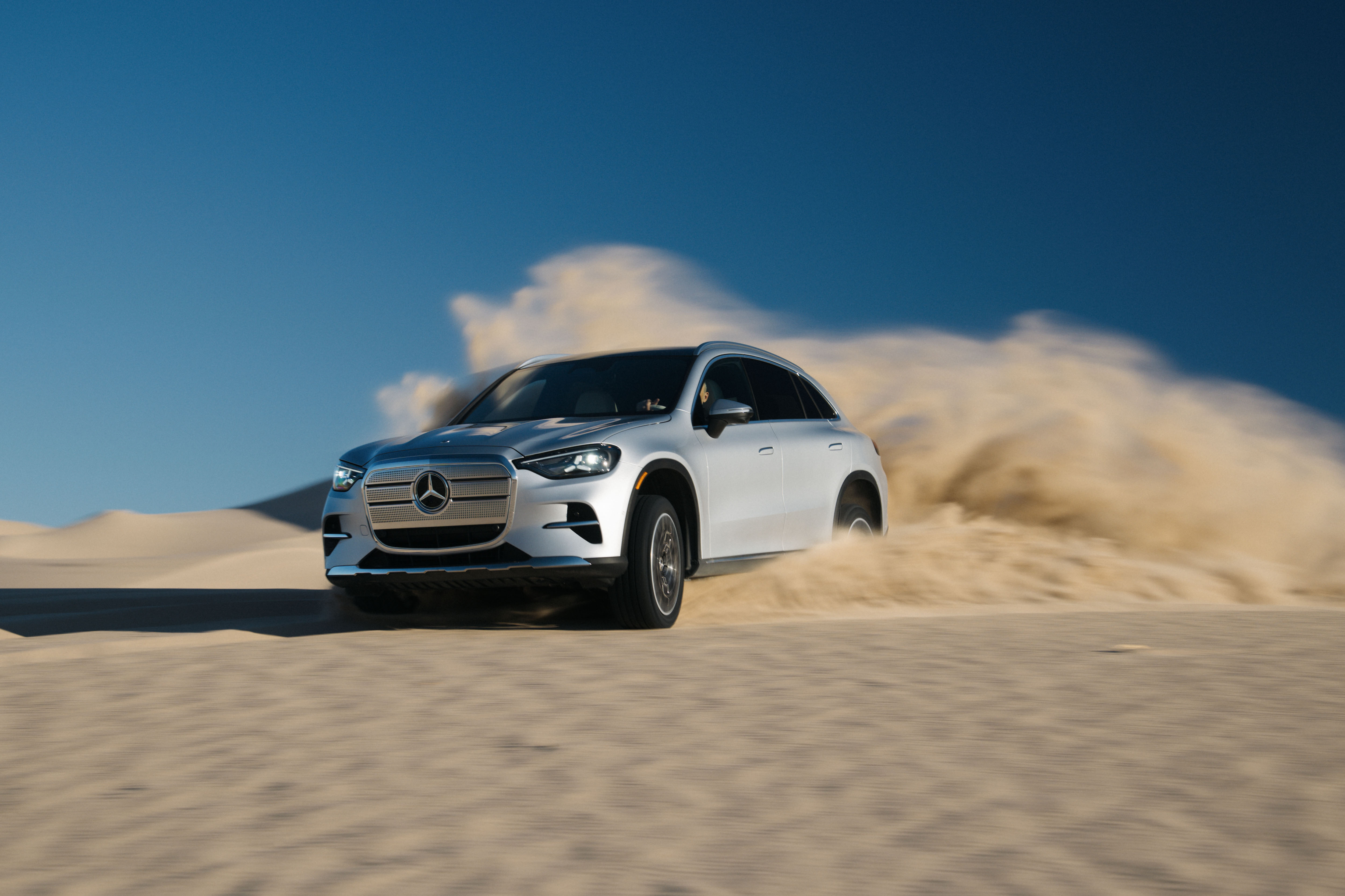 Dune driving with Mercedes-Benz as it tests off-road systems - Ars Technica