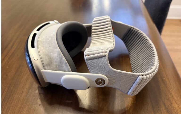 Vision Pro M5 review: It’s time for Apple to make some tough choices ...