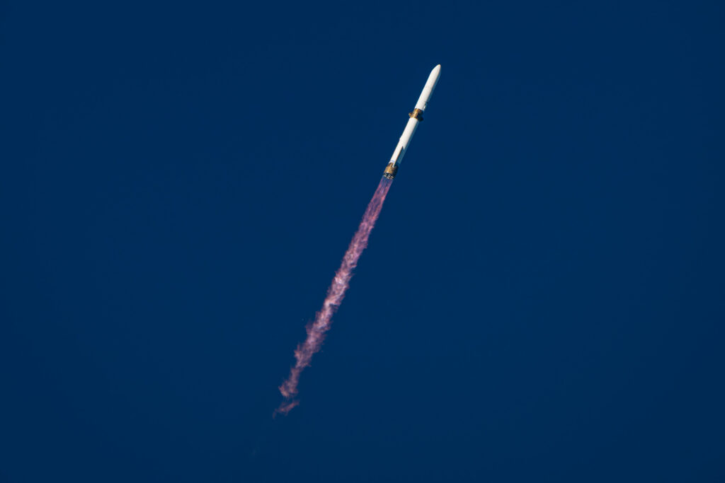 Blue Origin’s New Glenn rocket came back home after taking aim at Mars ...