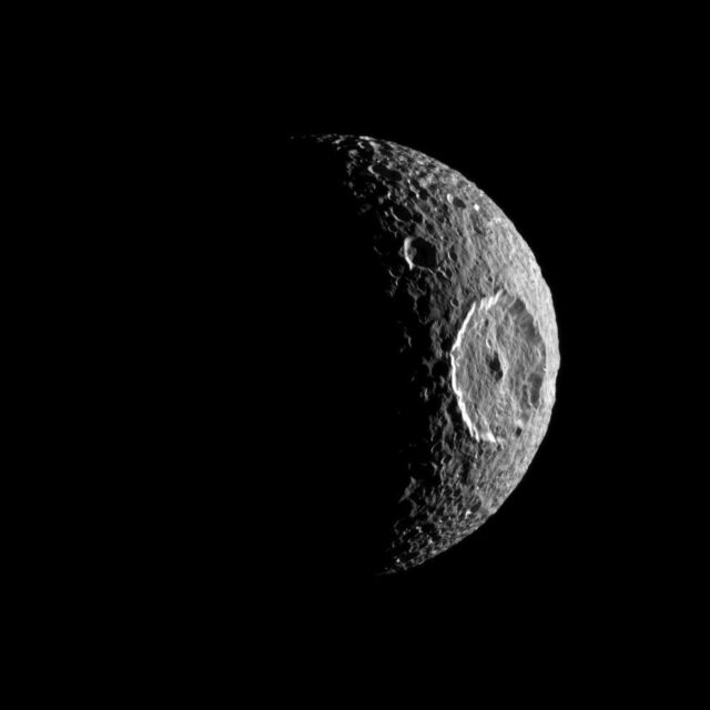 Formation of oceans within icy moons could cause the waters to boil ...