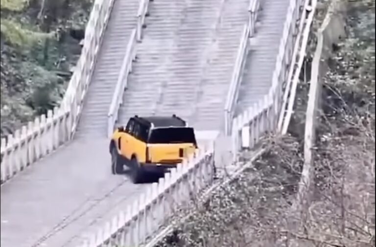When recreating a famous SUV stunt in China goes wrong - Ars Technica