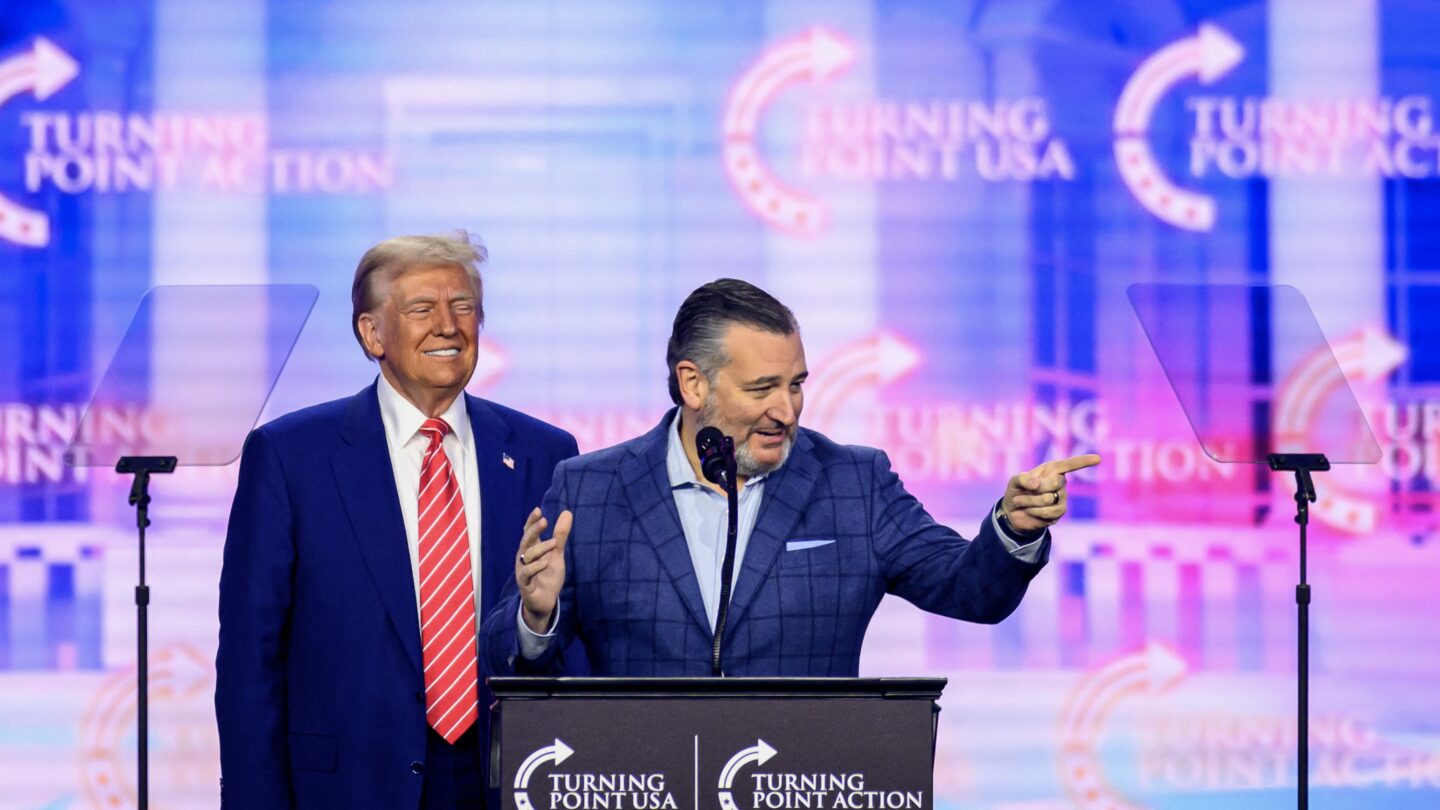 Trump revives unpopular Ted Cruz plan to punish states that impose AI ...