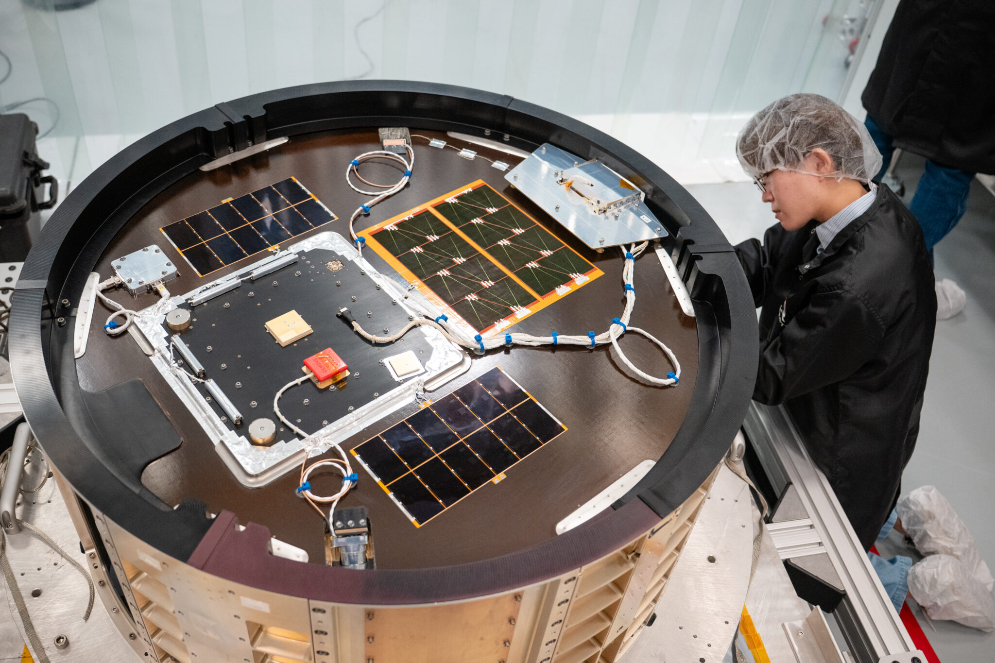 These are the flying discs the government wants you to know about - Ars ...