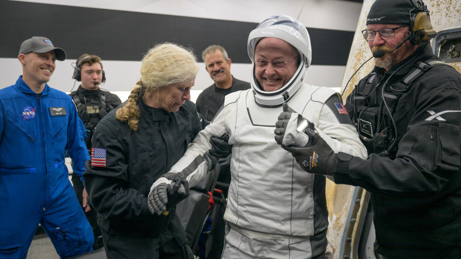 NASA’s first medical evacuation from space ends with on-target ...