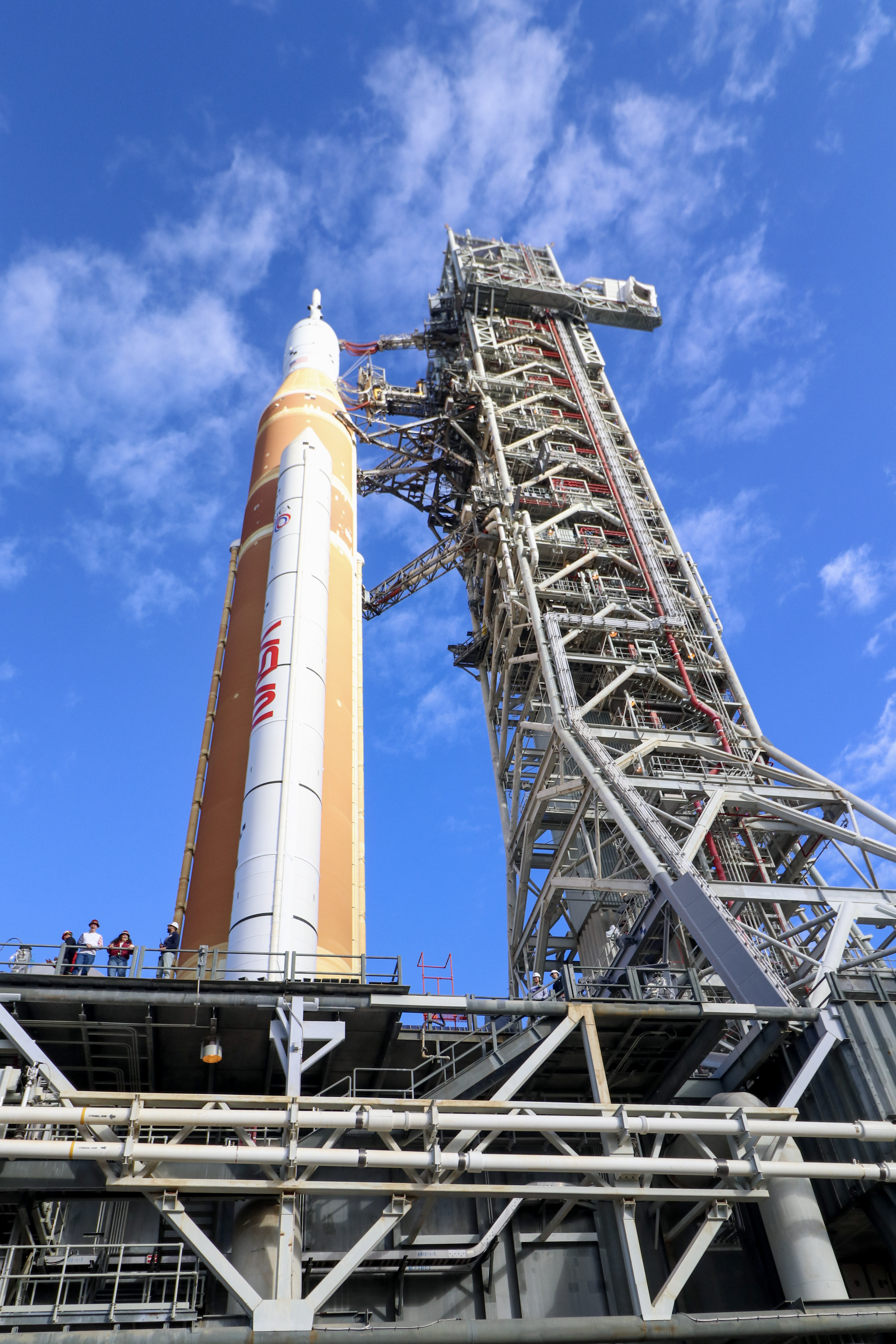 NASA’s Artemis II rocket rolls to launch pad, but key test looms ahead ...