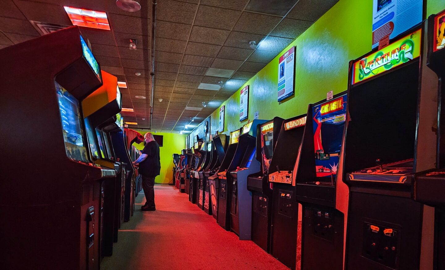Which of these two arcades is the "world largest"—and does it matter ...
