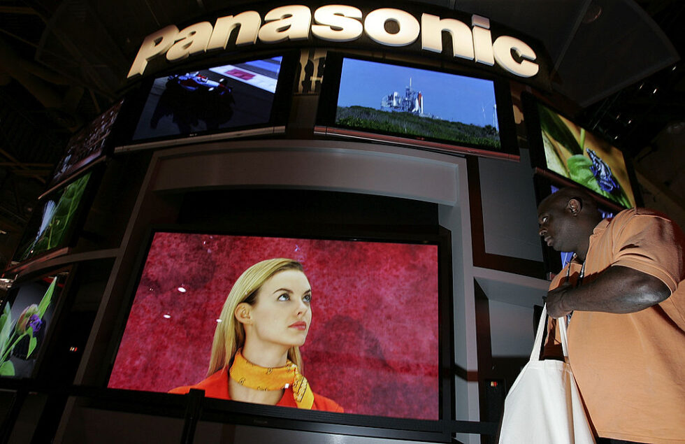 Panasonic, the former plasma king, will no longer make its own TVs ...