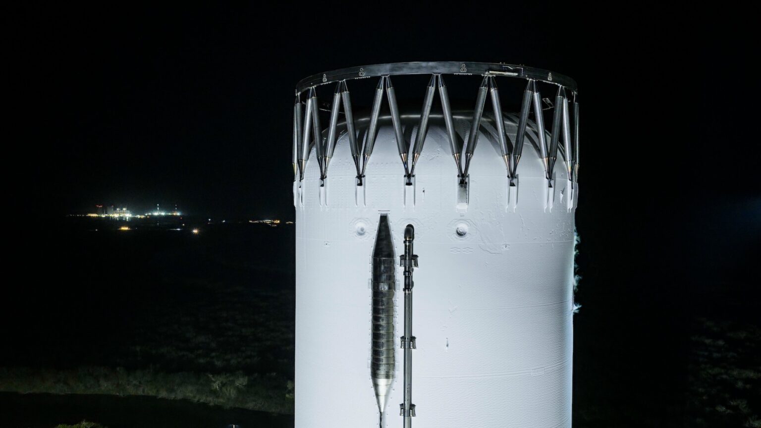 SpaceX's next-gen Super Heavy booster aces four days of "cryoproof ...