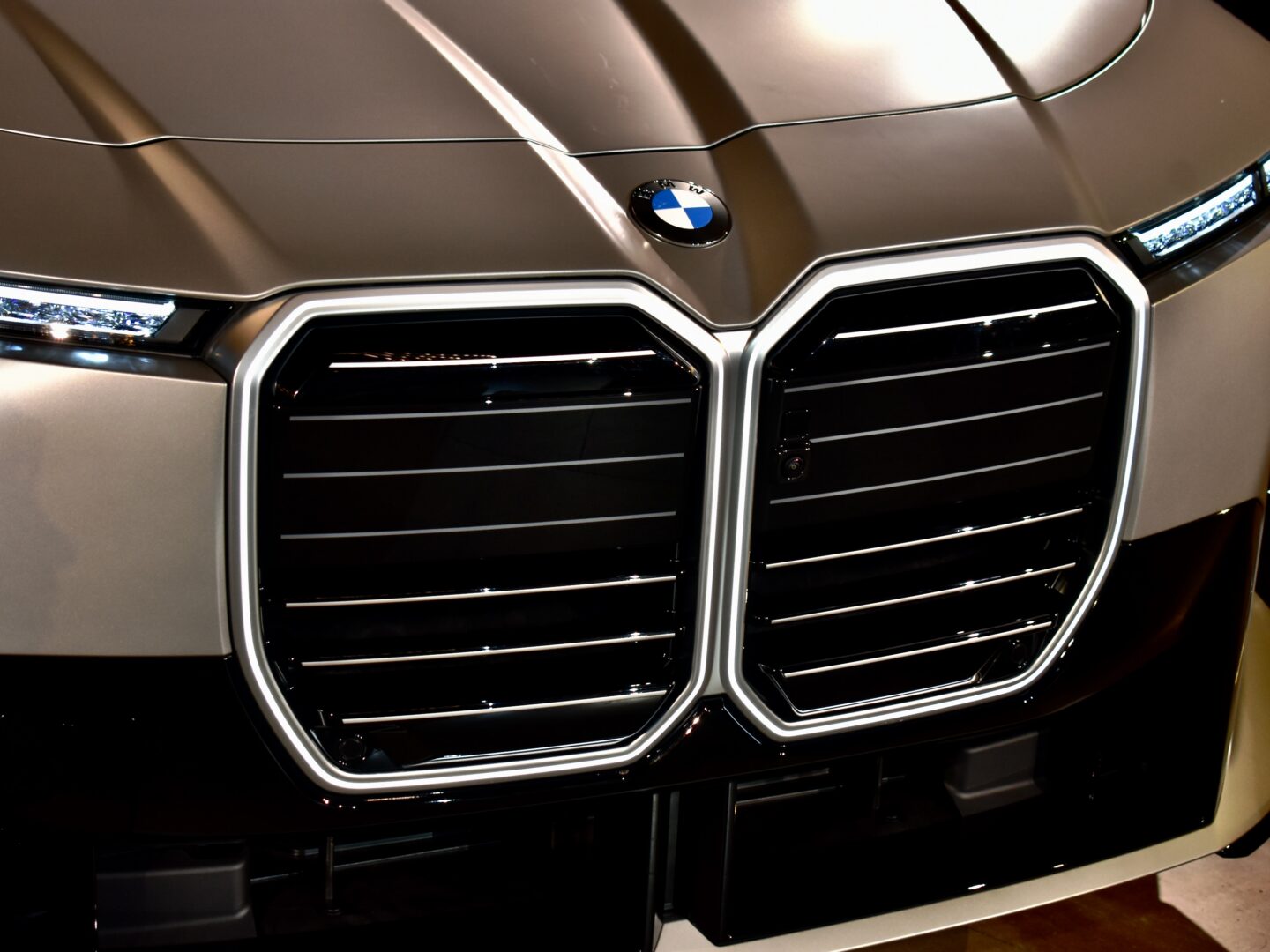 BMW bumps the 7 Series for 2027, adds all-new battery - Ars Technica