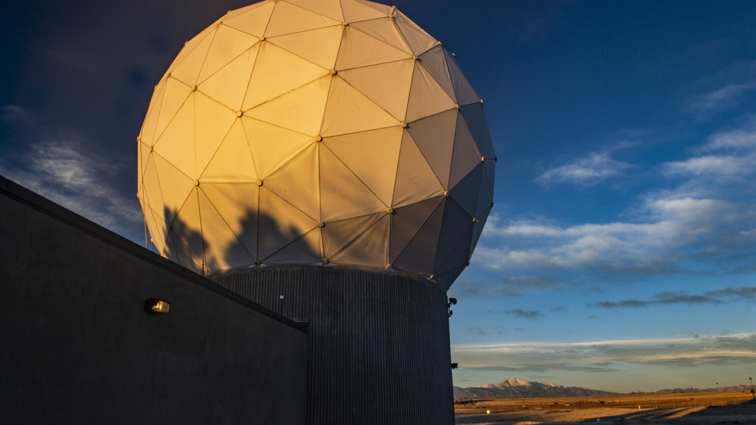 Pentagon pulls the plug on one of the military's most troubled space ...