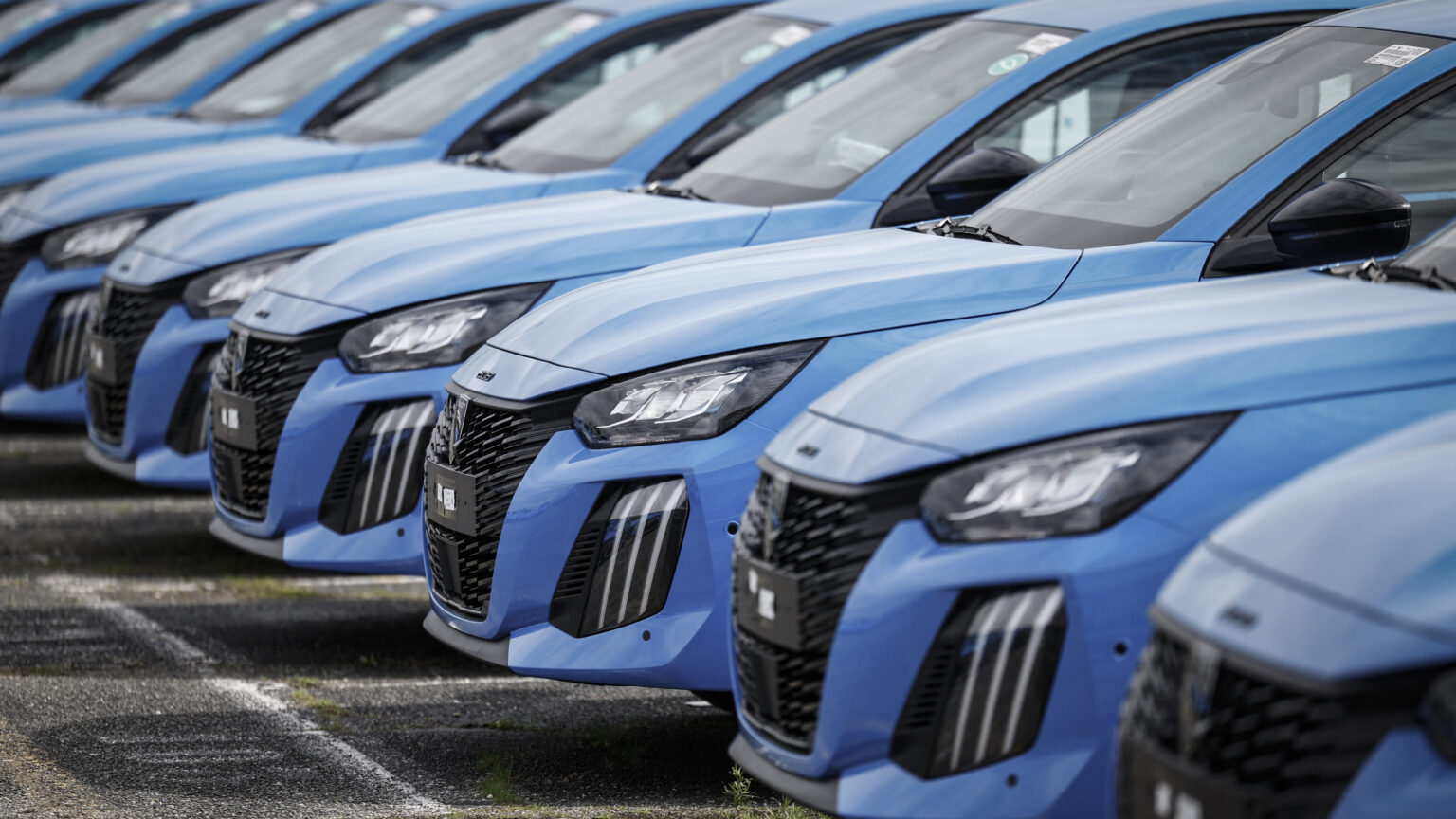 Microsoft and Stellantis want to use AI to help car owners - Ars Technica