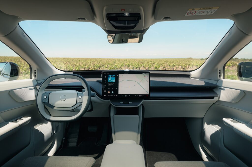 Moose-proof and megacasting: Ars drives the new Volvo EX60 - Ars Technica
