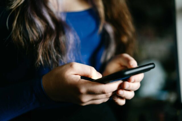 FCC plans ID mandate that could block anonymous use of prepaid burner ...