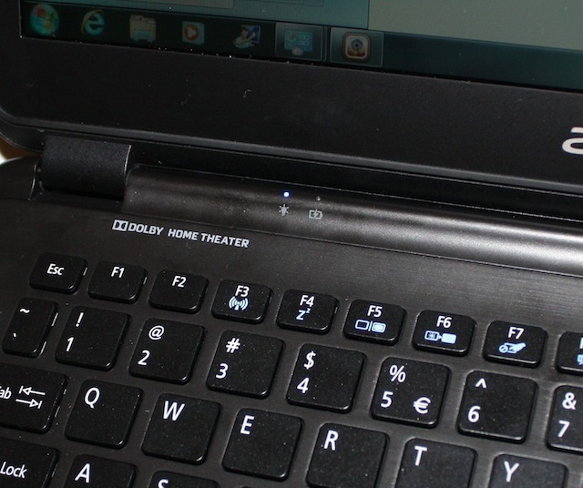 Hands-on with Acer Aspire S5 ultrabook, Iconia Tab, and AcerCloud ...