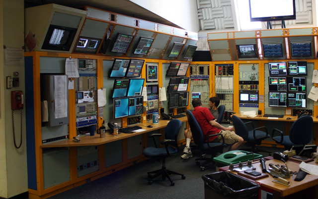 Ars photo tour: the Tevatron particle accelerator at Fermilab - Ars ...
