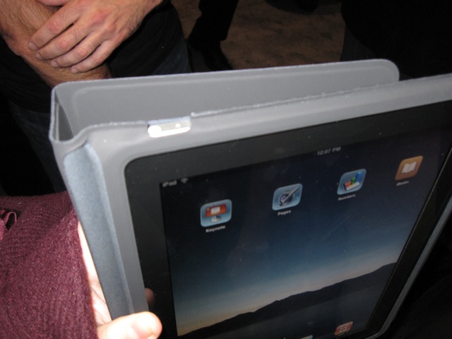 Hands-on, first impressions, and Photo gallery of Apple iPad - Ars Technica