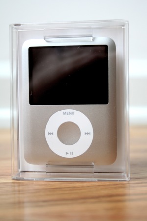 iPod Classic and 3rd Generation iPod nano unboxing photos - Ars Technica