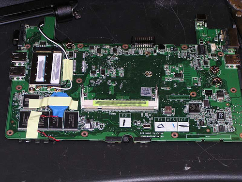 Perspectives: a tear-down and review of the Eee PC - Ars Technica