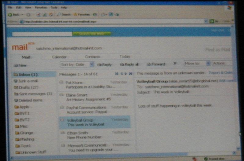 PDC: First look at new Hotmail interface - Ars Technica