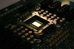 Beyond the teraflops: Why Intel really put 80 cores on a single chip ...