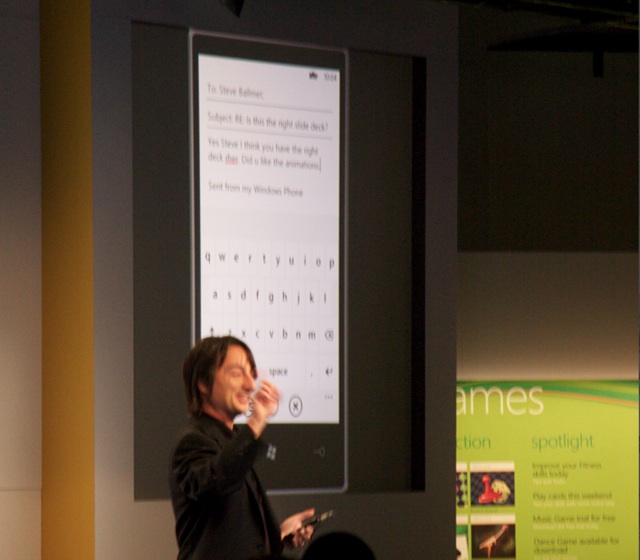 A quick look at the Windows Phone 7 demo - Ars Technica