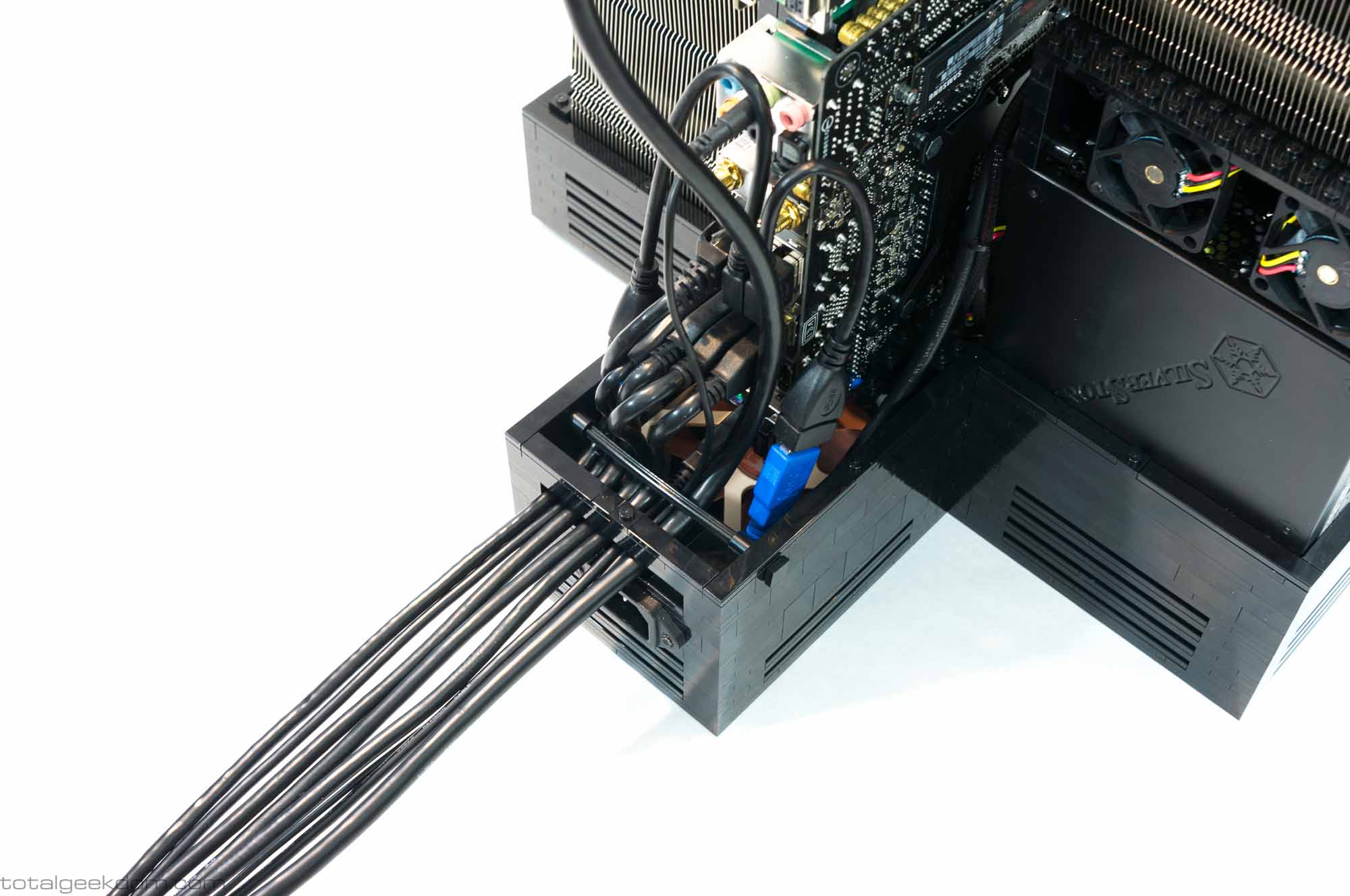 This is probably the greatest custom PC build of all time - Ars Technica