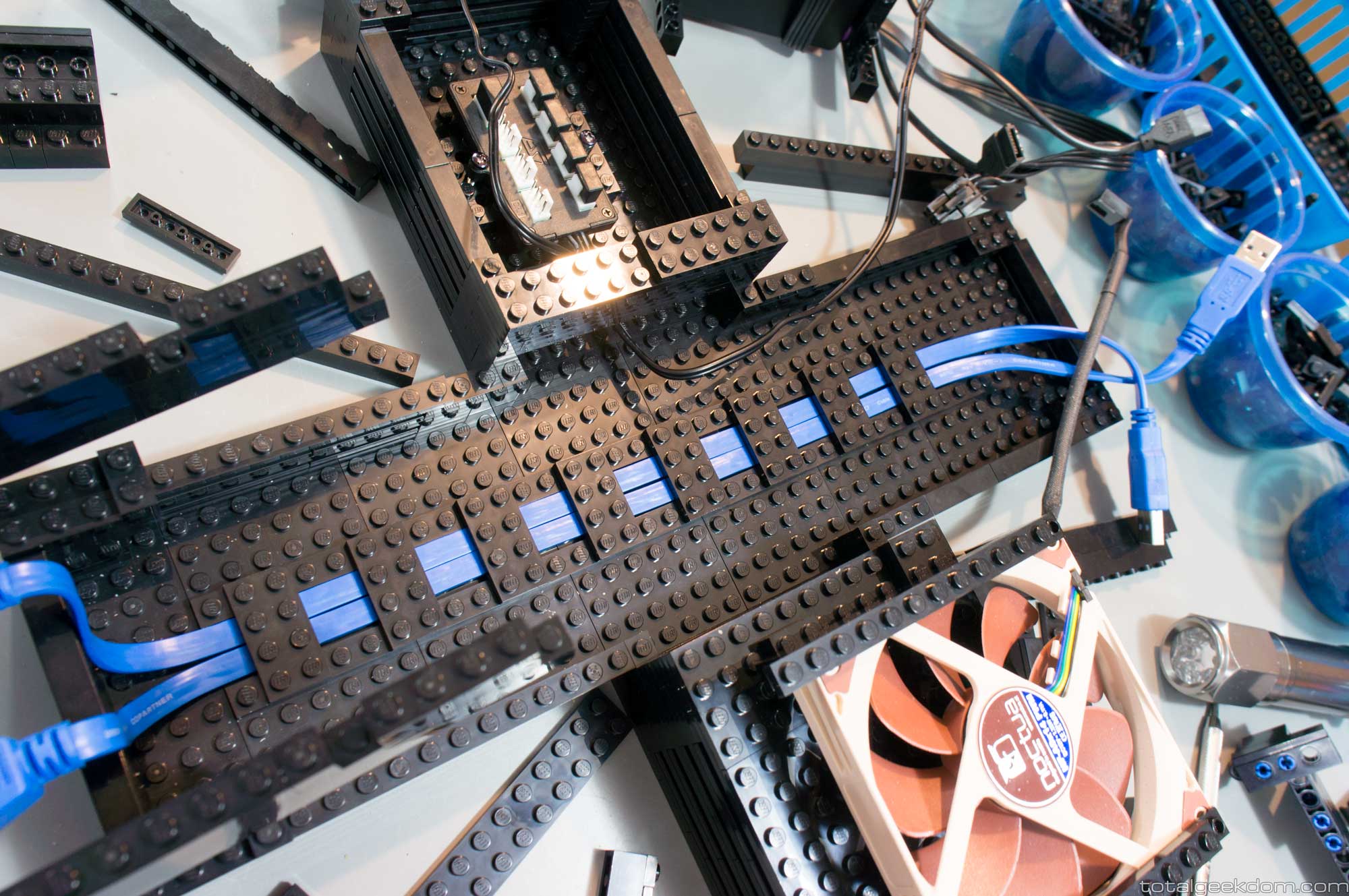 This is probably the greatest custom PC build of all time - Ars Technica