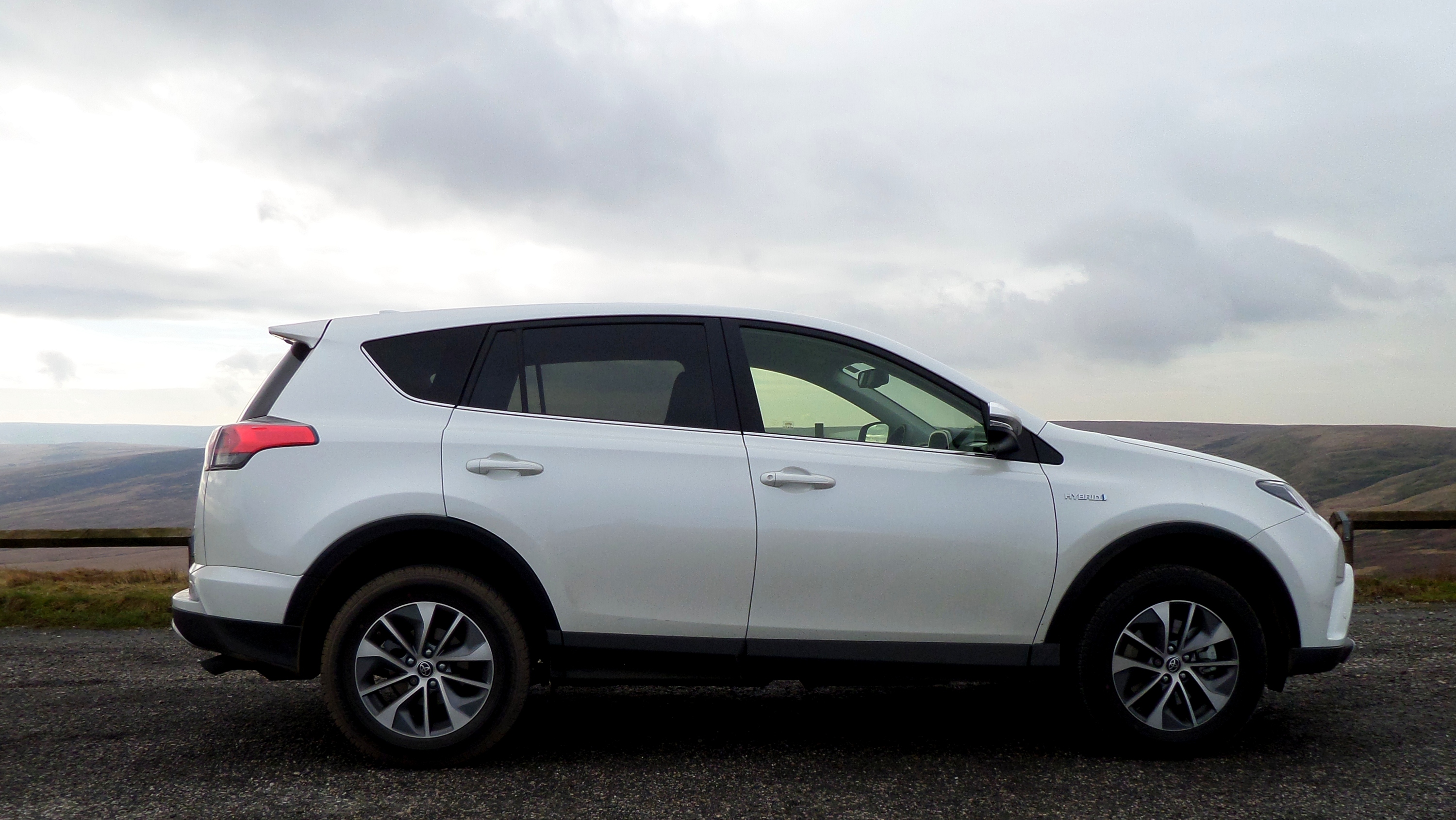 Toyota RAV4 review: Disappointing economy, stodgy handling, and ...