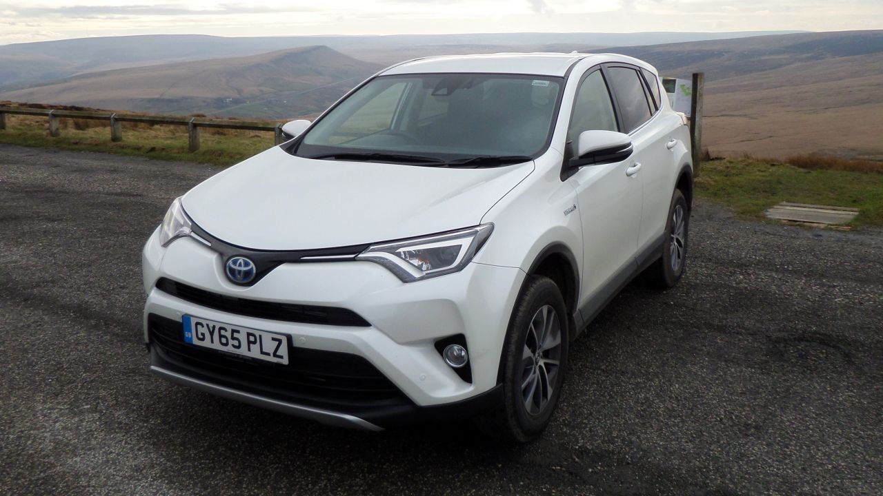 Toyota RAV4 review: Disappointing economy, stodgy handling, and ...