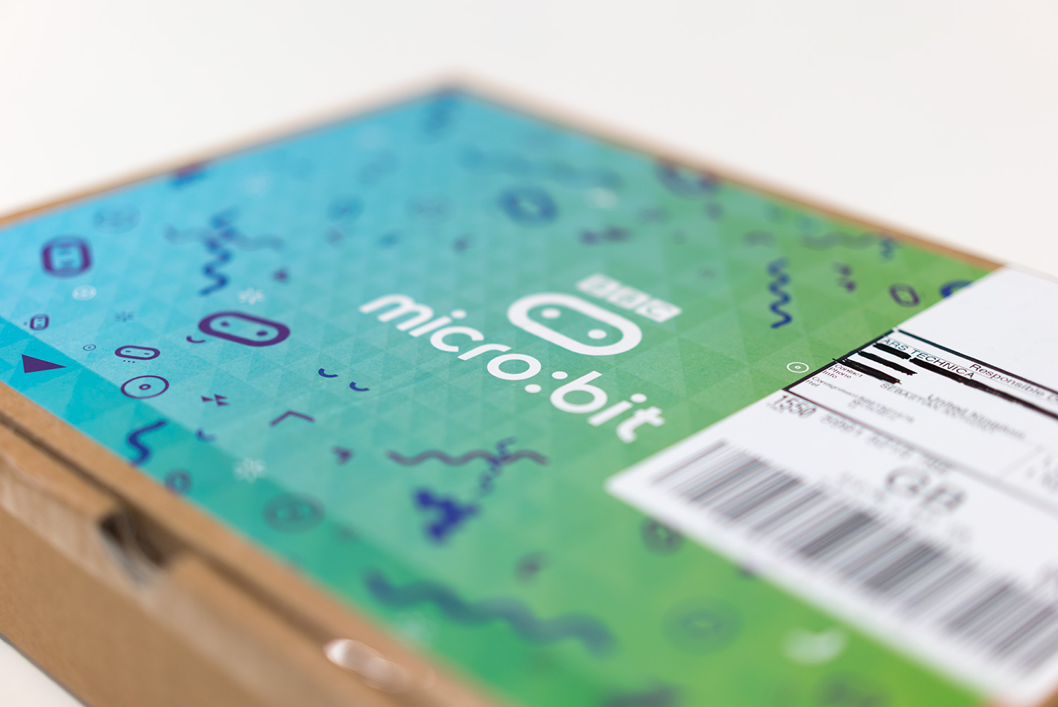 BBC starts sending free Micro:bit computers to a million UK students ...