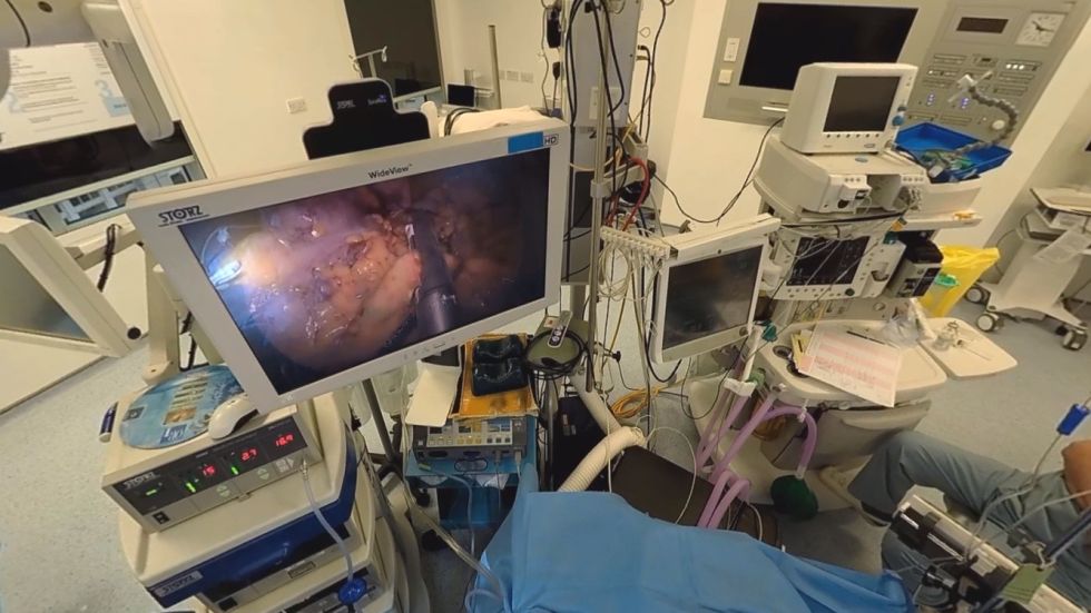 Watch the world’s first 360° VR surgery live stream on Thursday - Ars ...