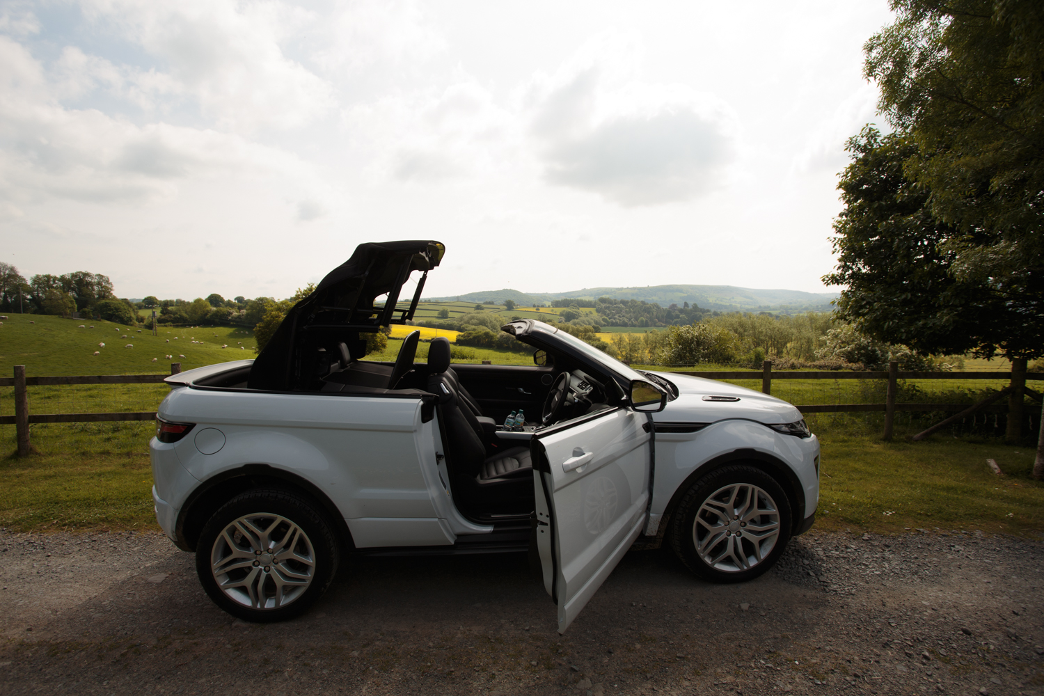 Range Rover’s Evoque Convertible makes top-down, luxury off-roading ...