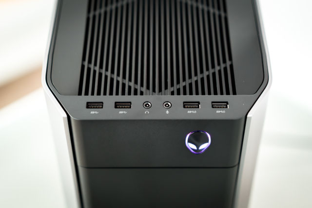 Review: Alienware Aurora proves not all prebuilt gaming PCs are awful ...