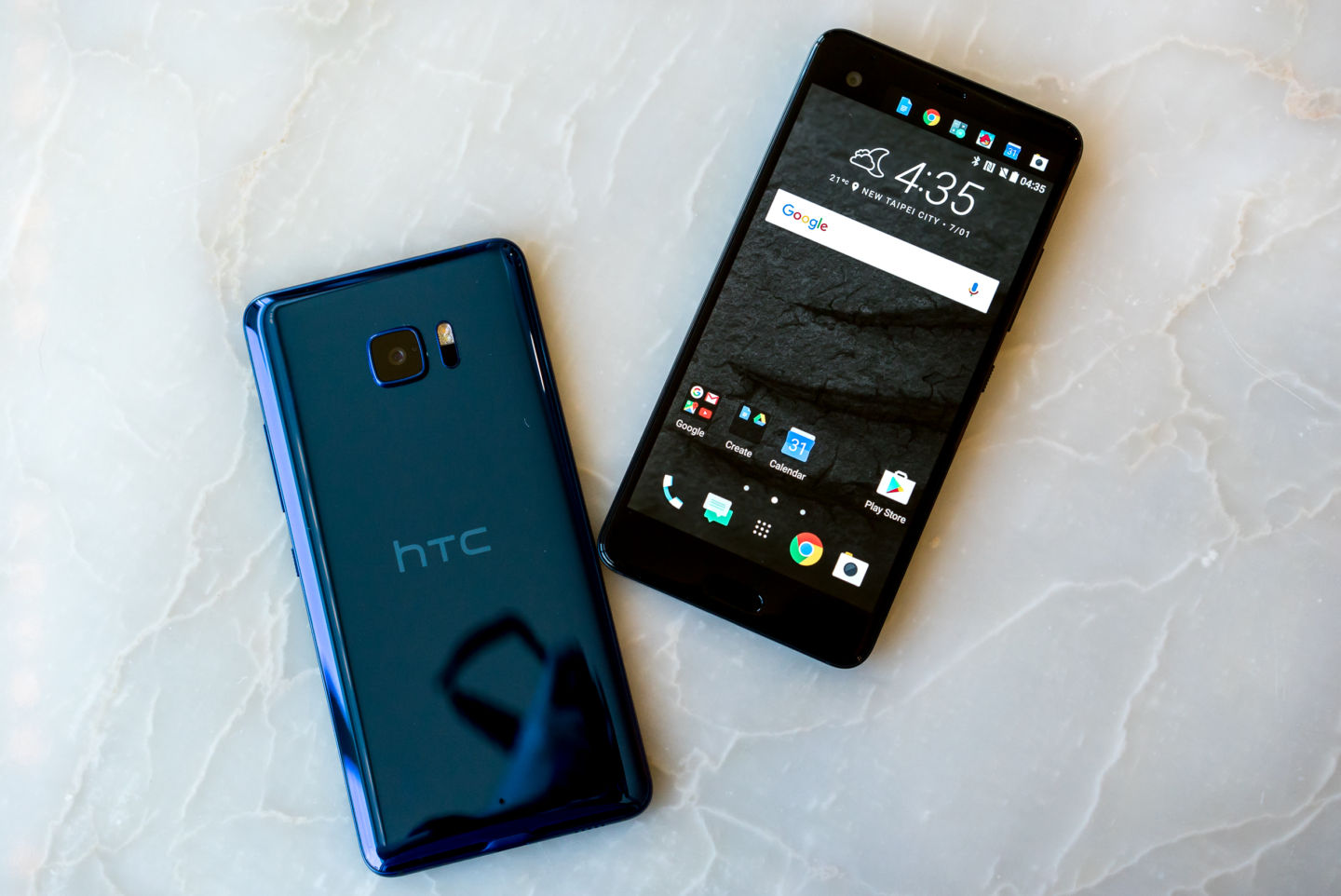 HTC shatters expectations with all-glass, AI-infused U Ultra and U Play ...