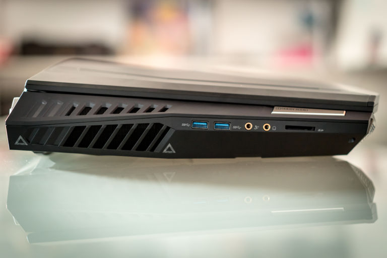 Acer Predator 21X: Hands on with a curved 21”, dual-GTX 1080 “laptop ...