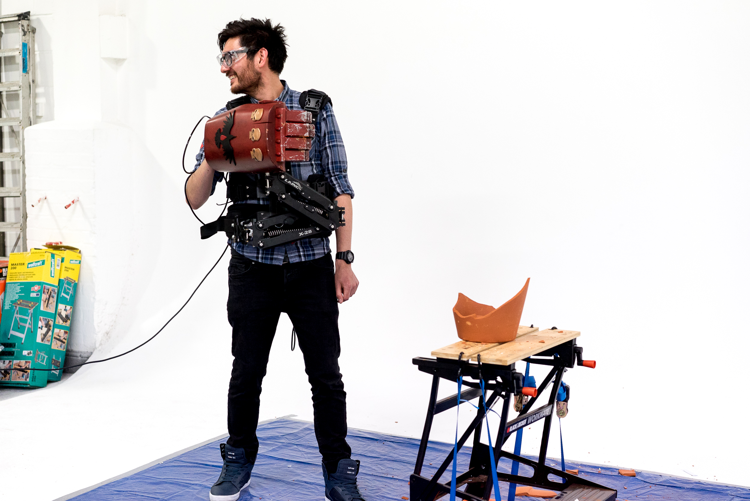 Sega built a real Warhammer 40K Power Fist, then let me smash things ...