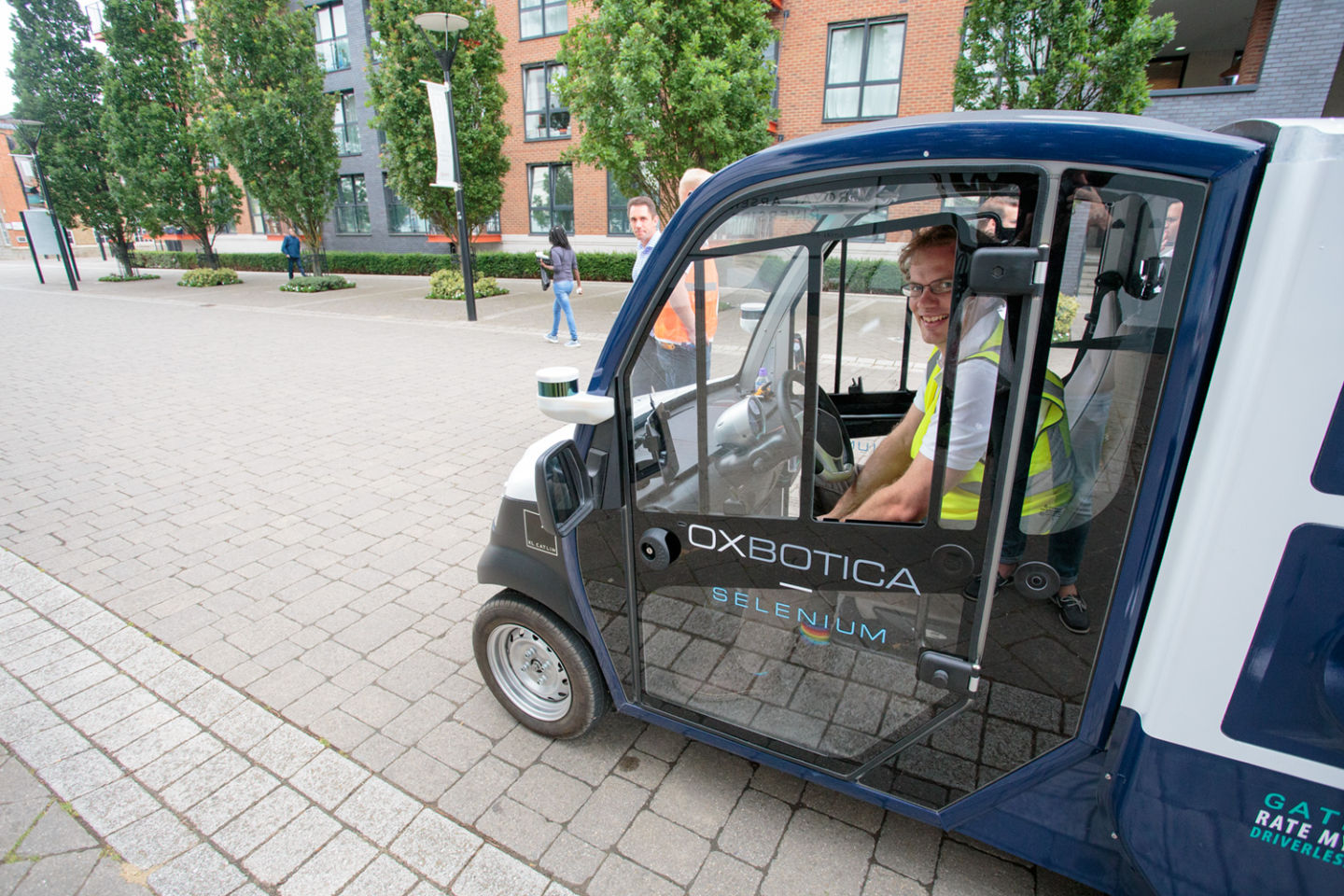 The first self-driving grocery delivery van - Ars Technica