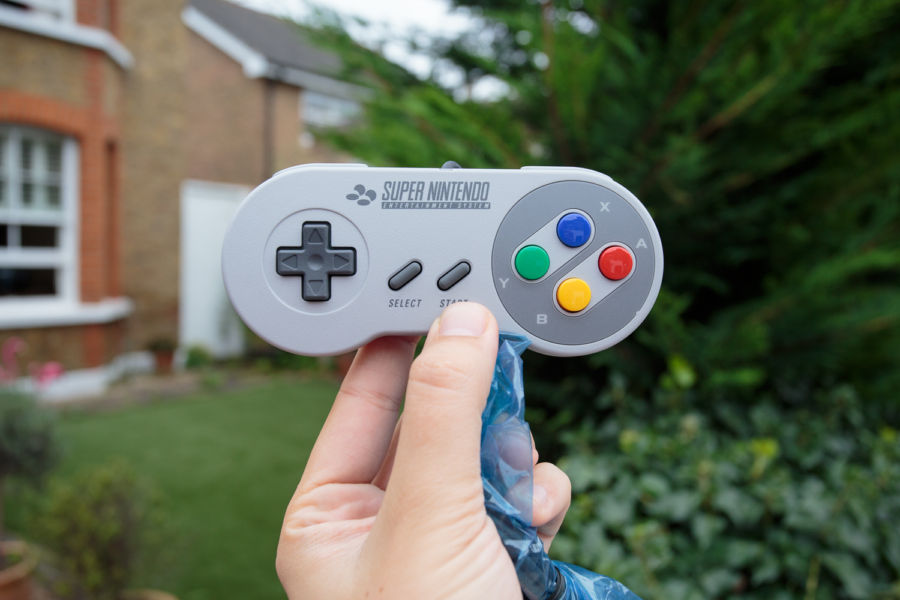 SNES Classic Mini: Quick preview by someone who has never barrel rolled ...